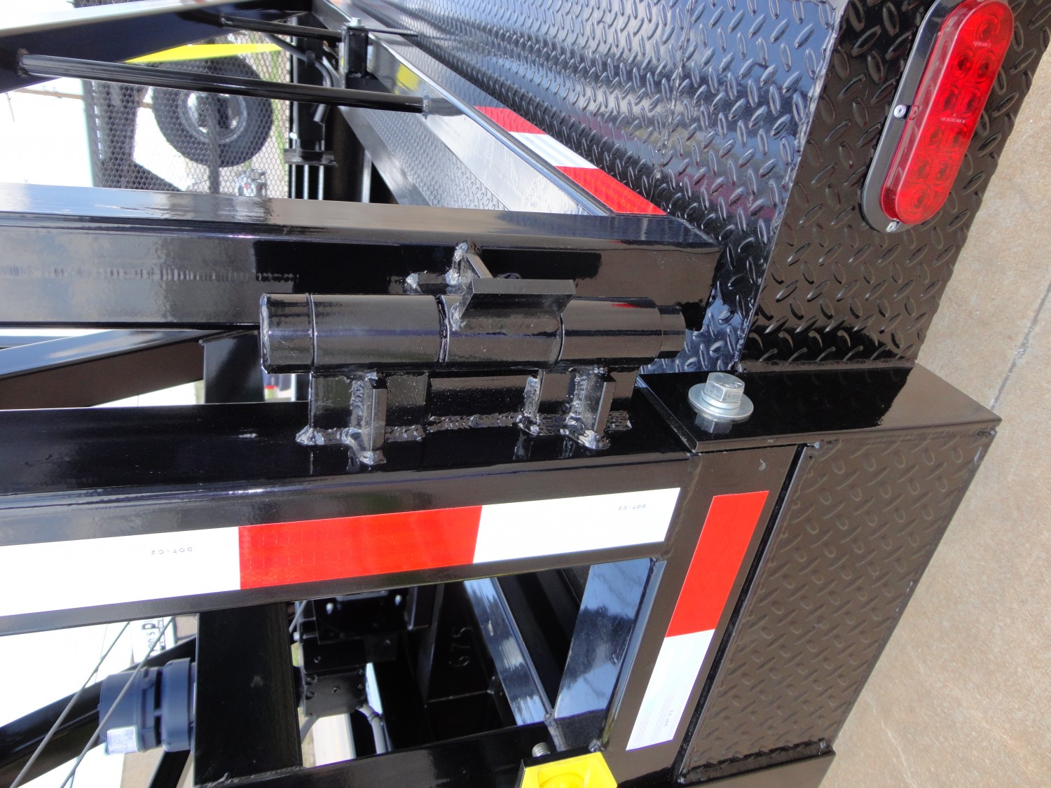 Telescopic Tower Trailer System - AllTech Communications